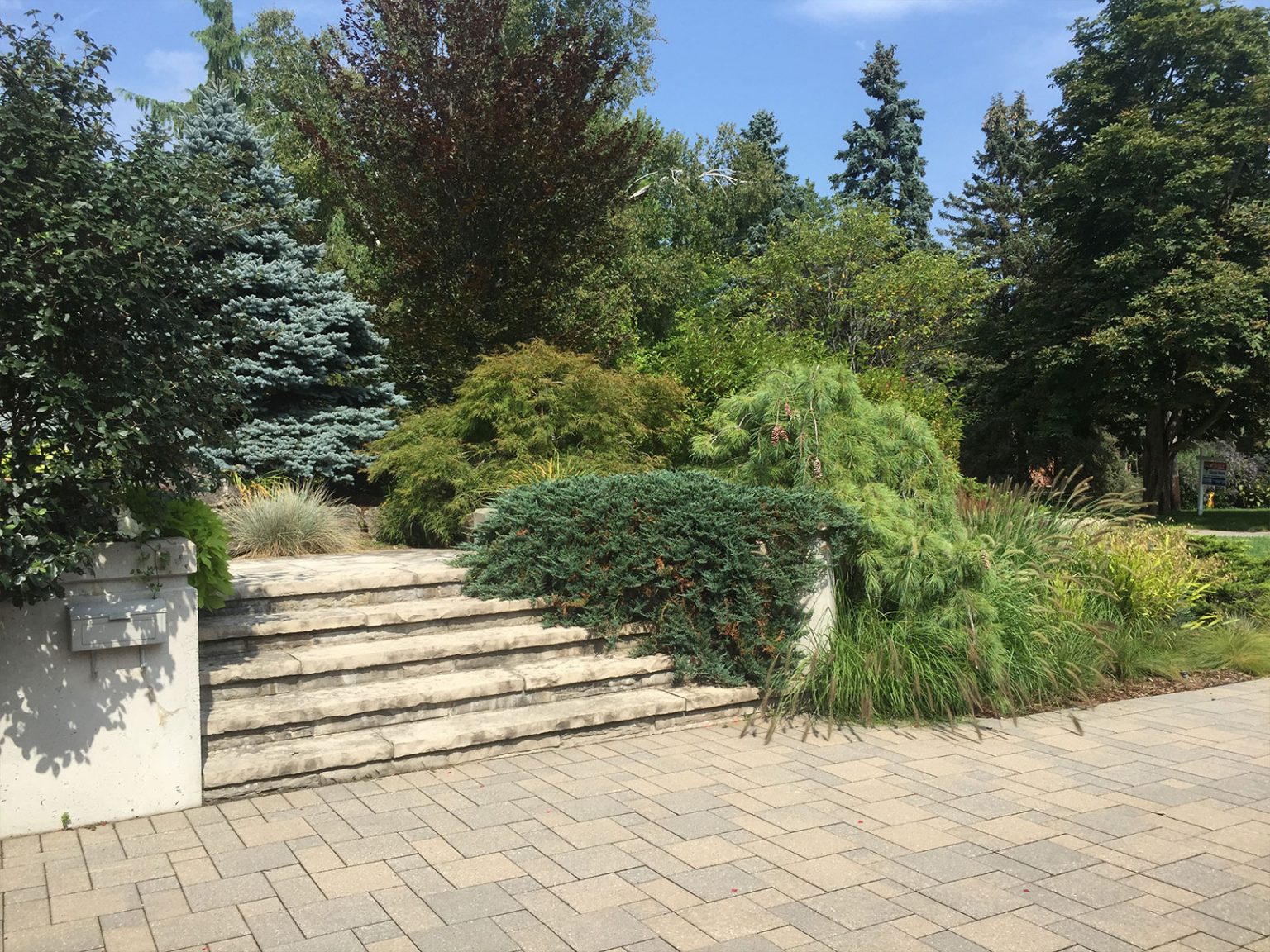 Gardens - Chris Bradley Landscape Group | Guelph & Surrounding Areas